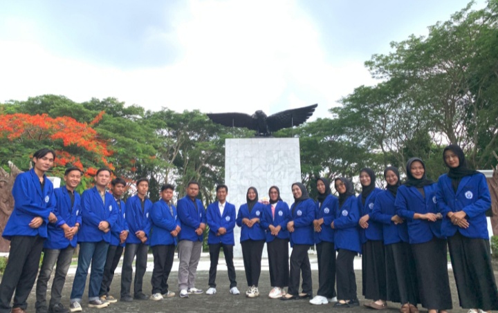 HIMApik UIMandiri Lampung Peringati Hari Pahlawan, Sederhana Namun ...